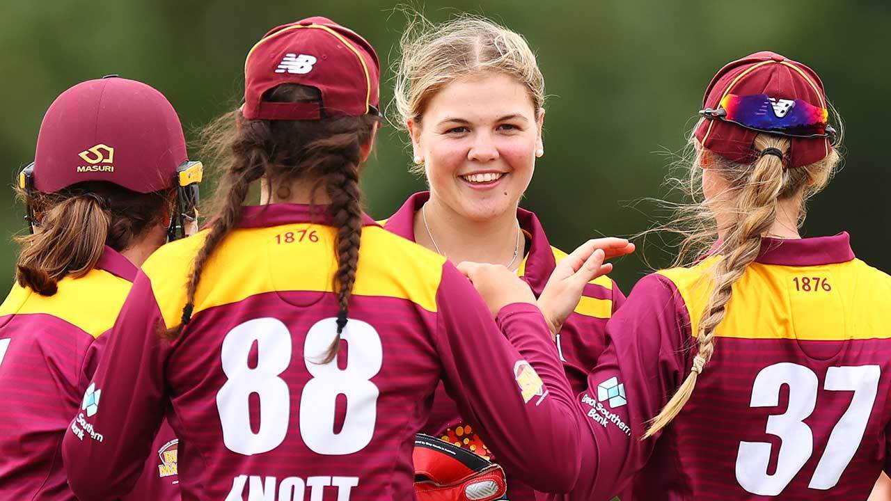 'Hit like a tracer bullet': Voll claims cracking return catch