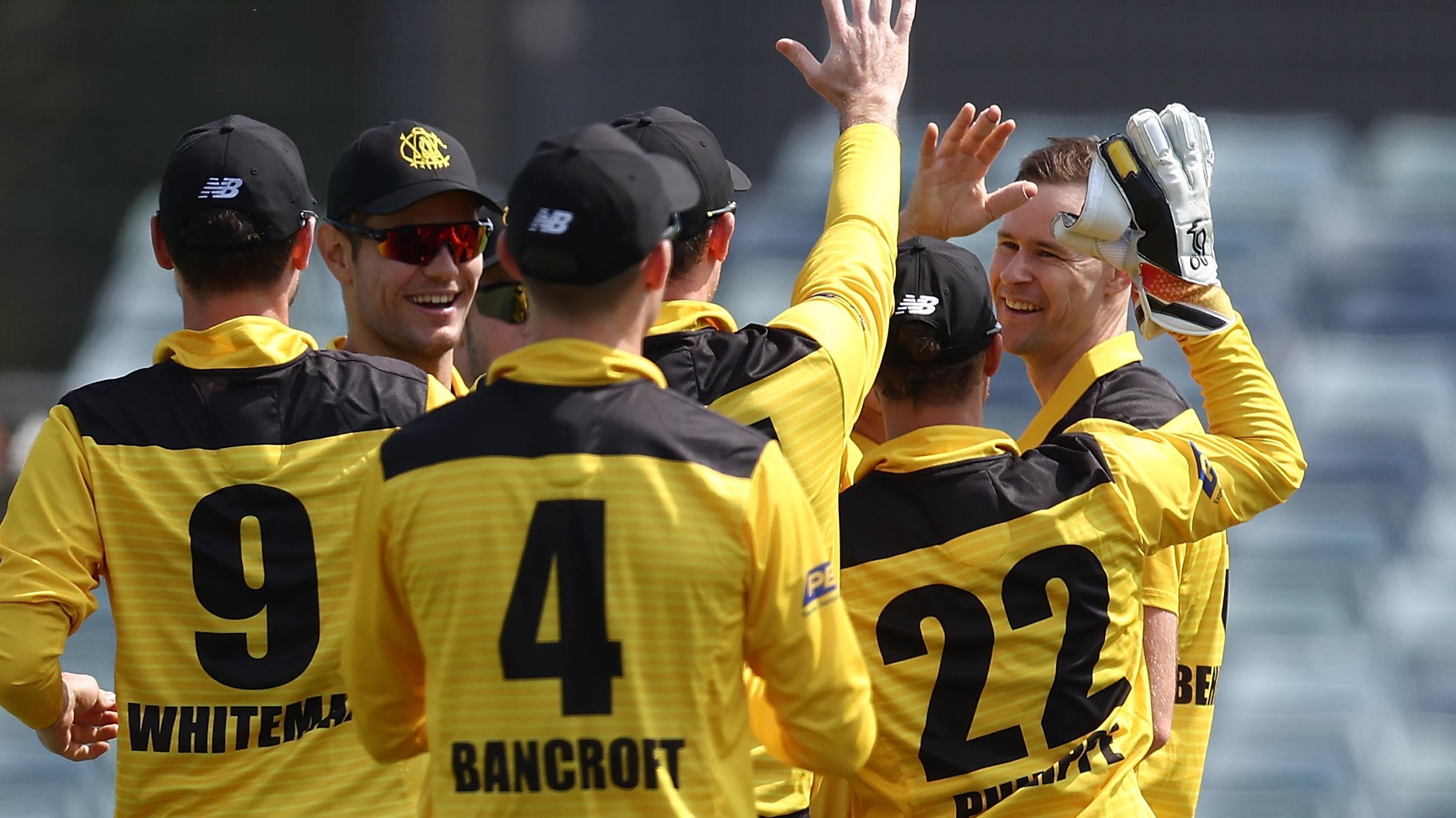 6-20! Richardson, Behrendorff rip through Blues batters