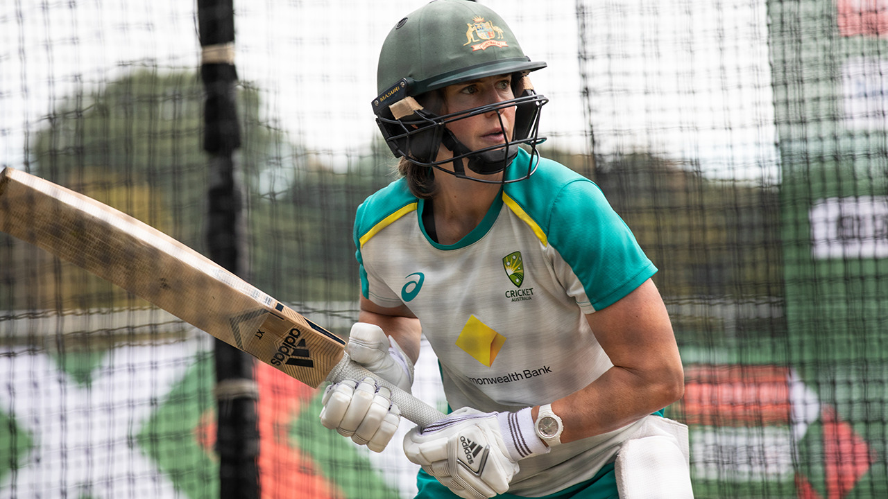 Perry set to play as batter only as Aussies gear up for final