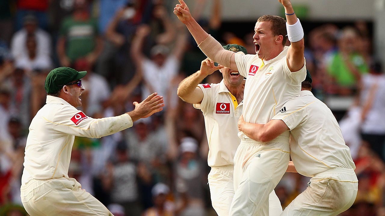 Peter Siddle's got a hat-trick on his birthday!