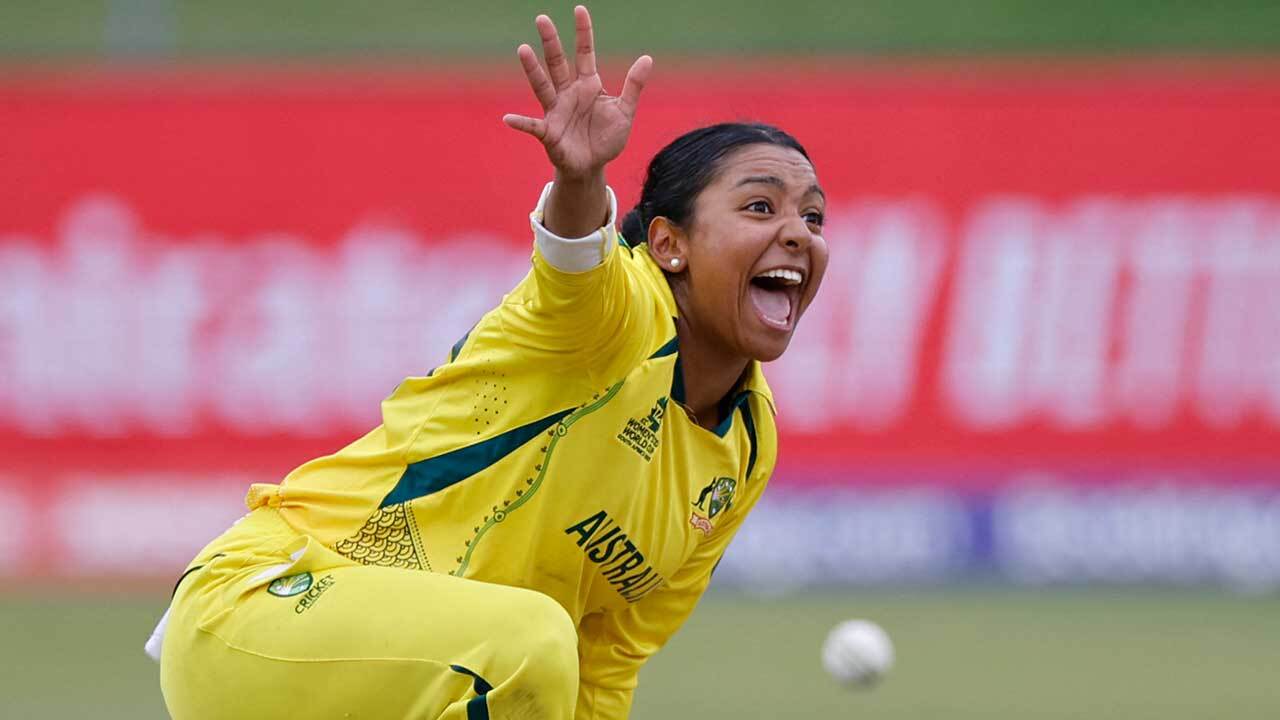 My perfect leg break with Alana King