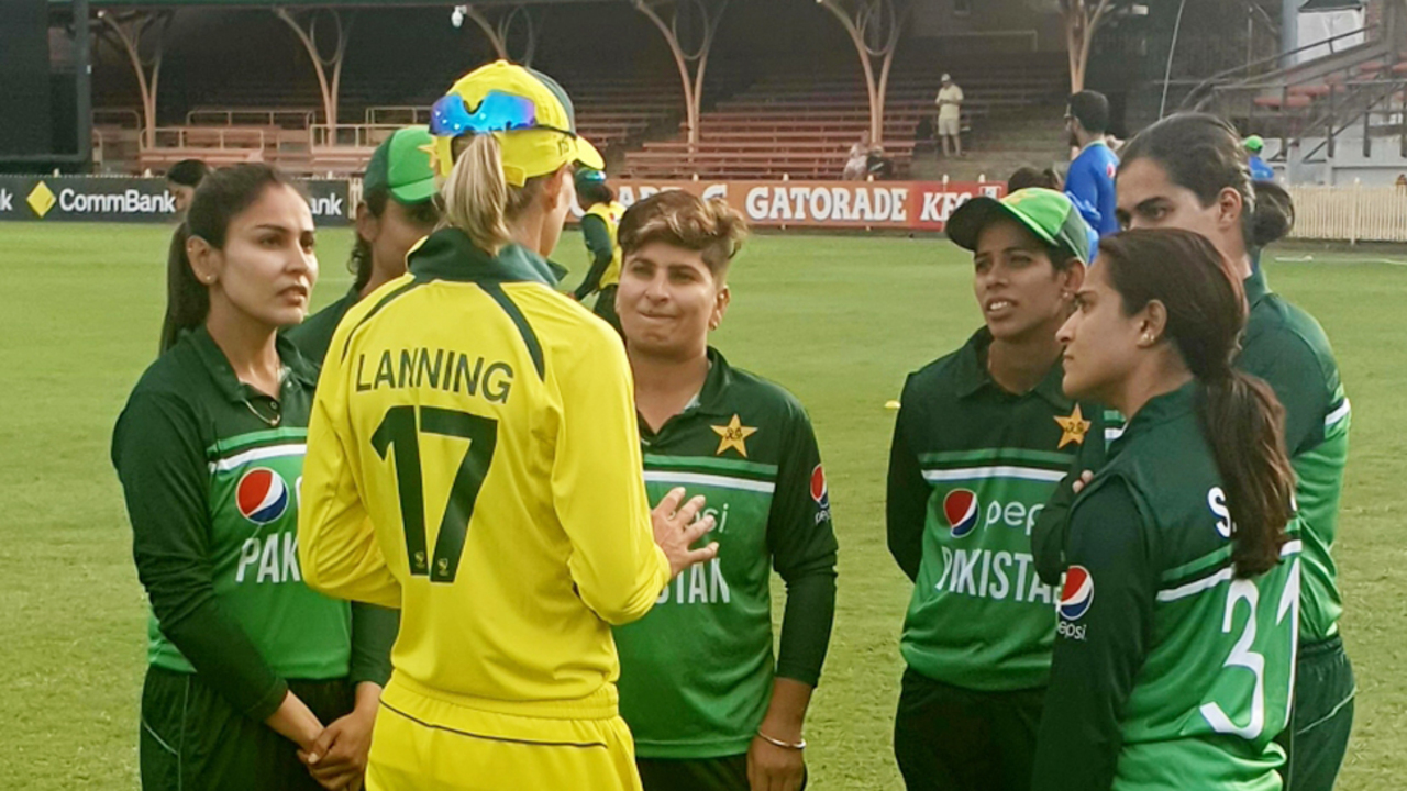 Growing the game with the Aussie women's team