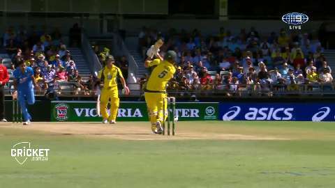 Sran takes stunning return catch on debut