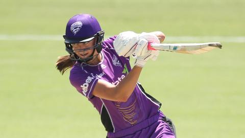 Fazackerley scores maiden WBBL fifty