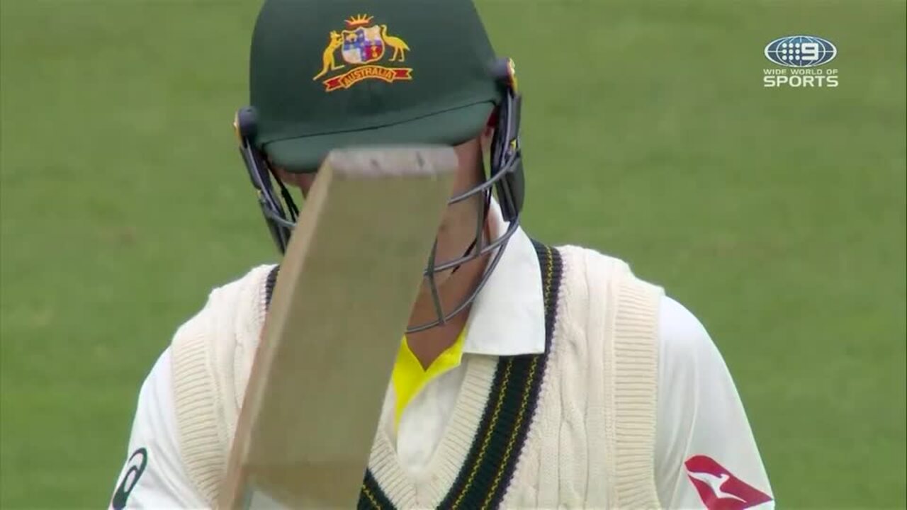 Marnus and Marsh chip away at deficit in between rain