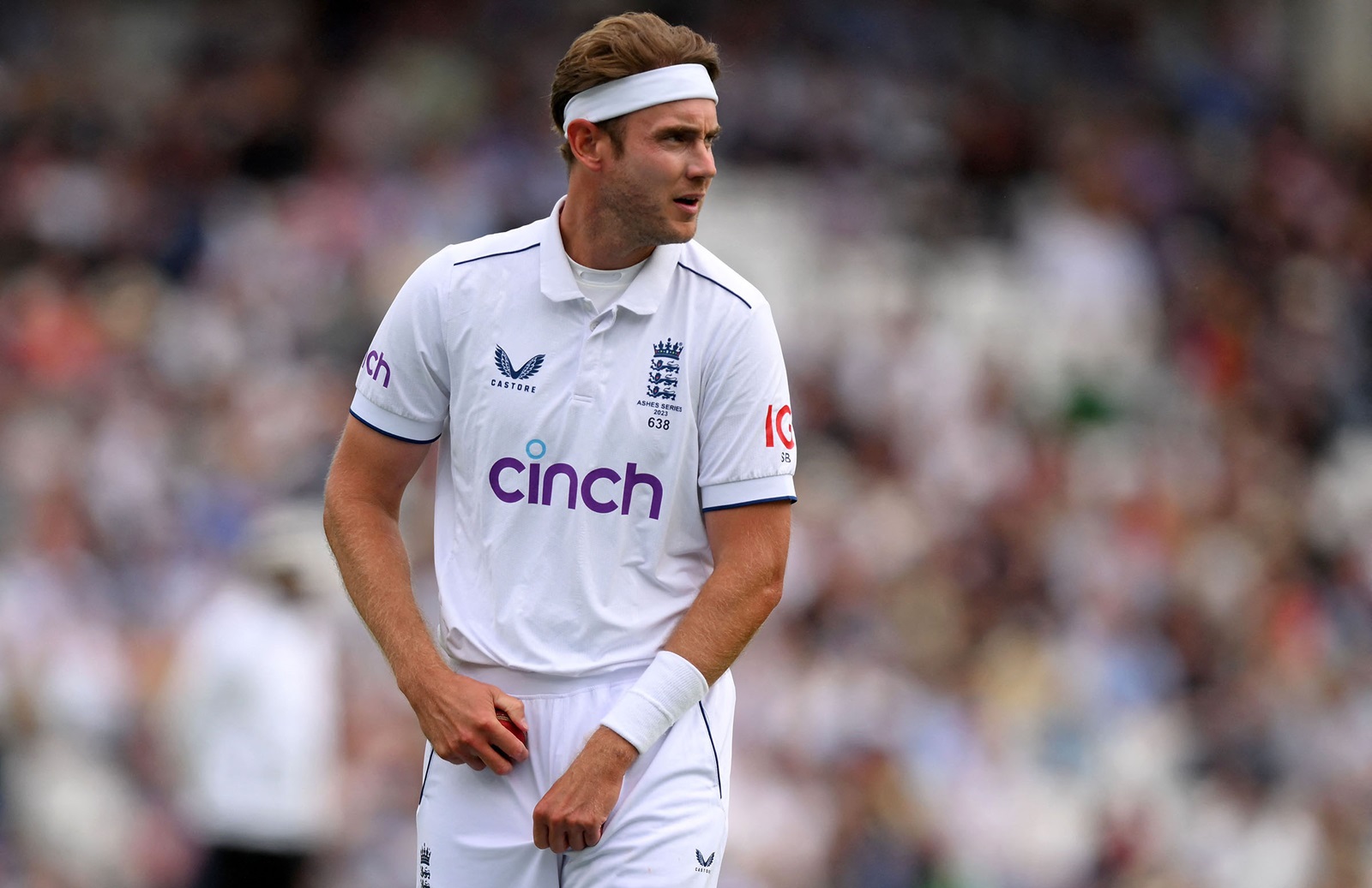 Broad interpretation of Aussie ritual elicits key moment | cricket.com.au