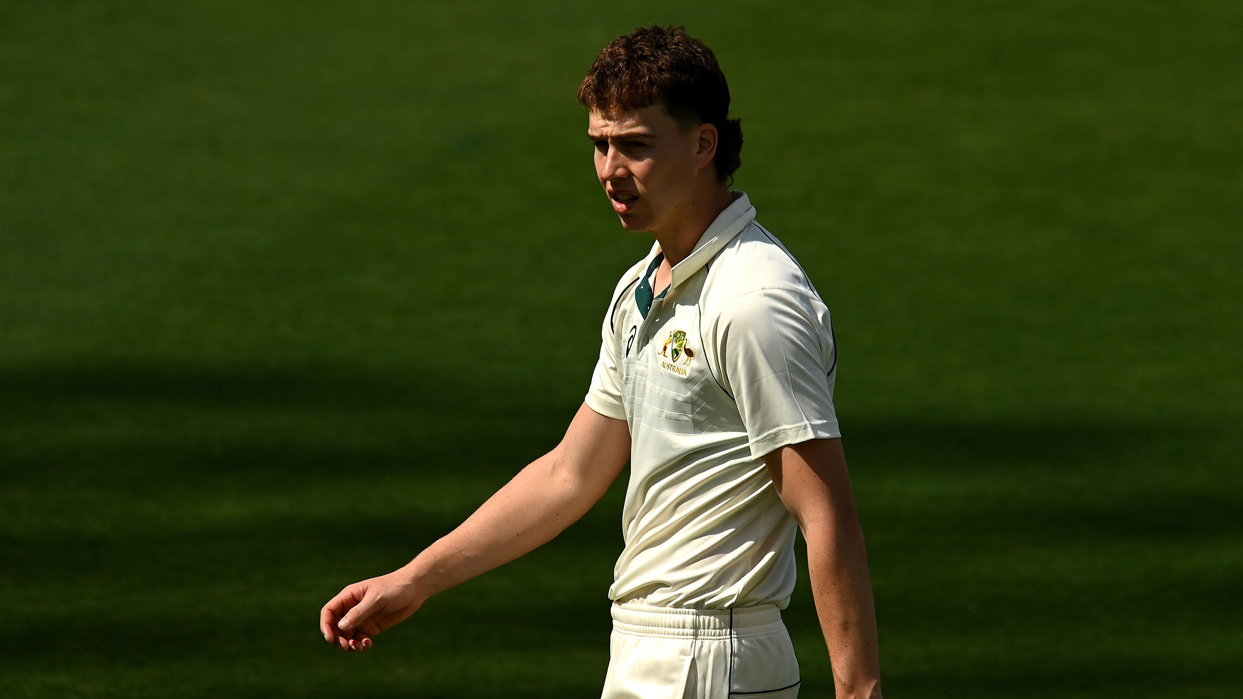 Perry delights with the pink ball in Mackay