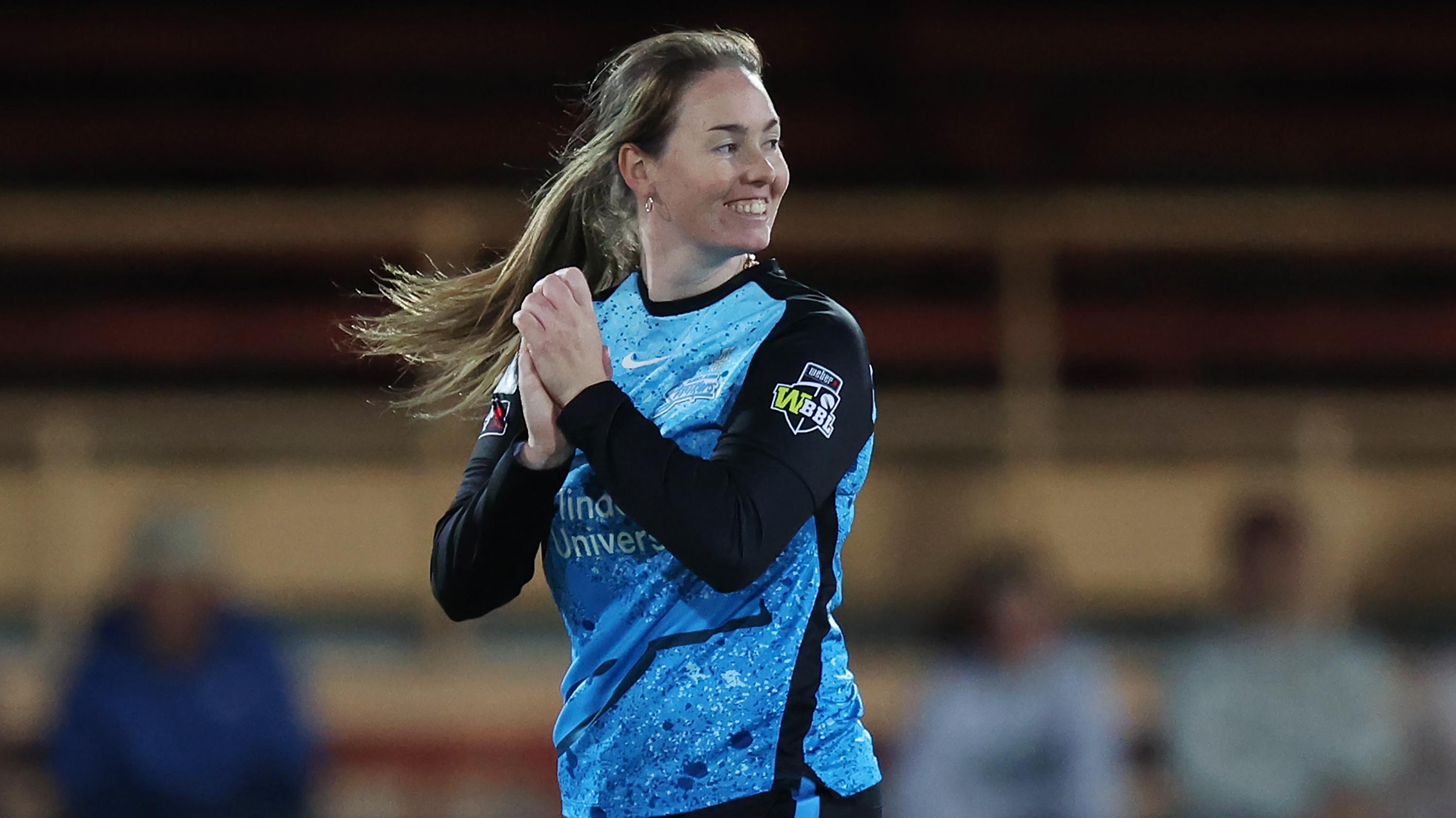 Wellington bowls Carmichael with a beauty