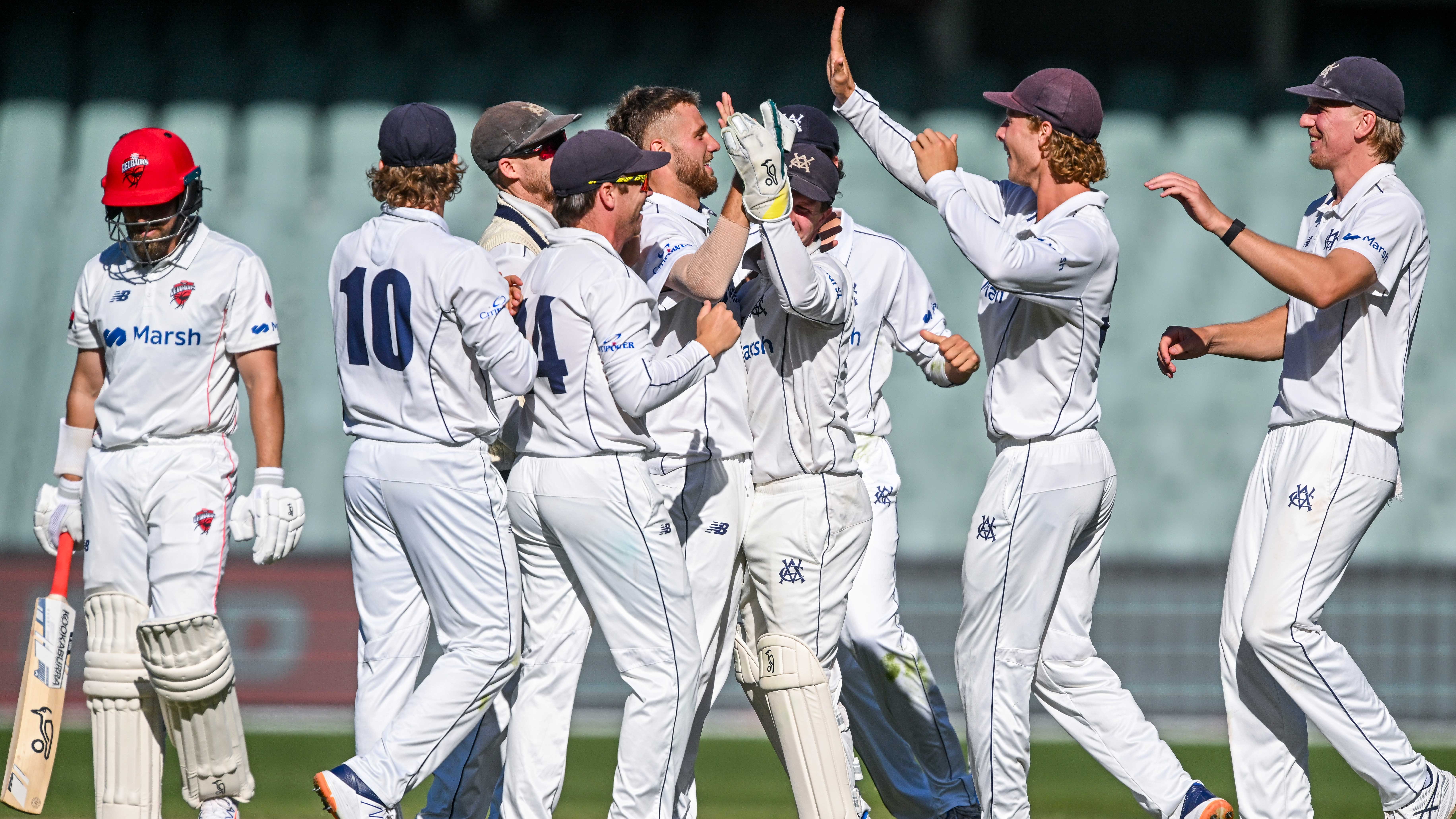O'Neill strikes late to set up enthralling final day | cricket.com.au