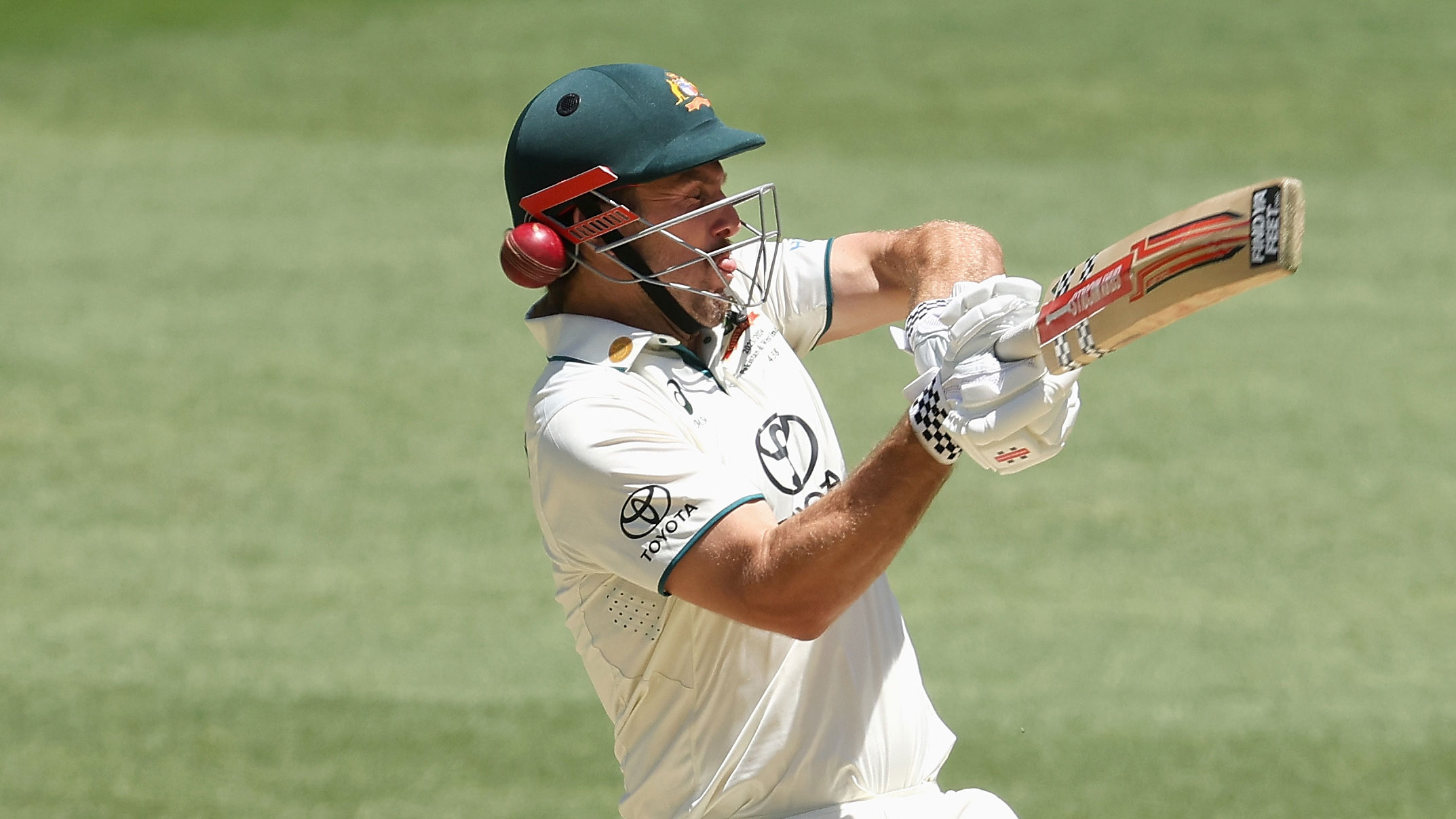 'Shades of the WACA' in bruising Perth pitch | cricket.com.au