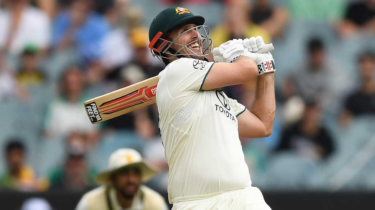 Marsh leads Aussie fightback after Pakistan new-ball blitz | cricket.com.au