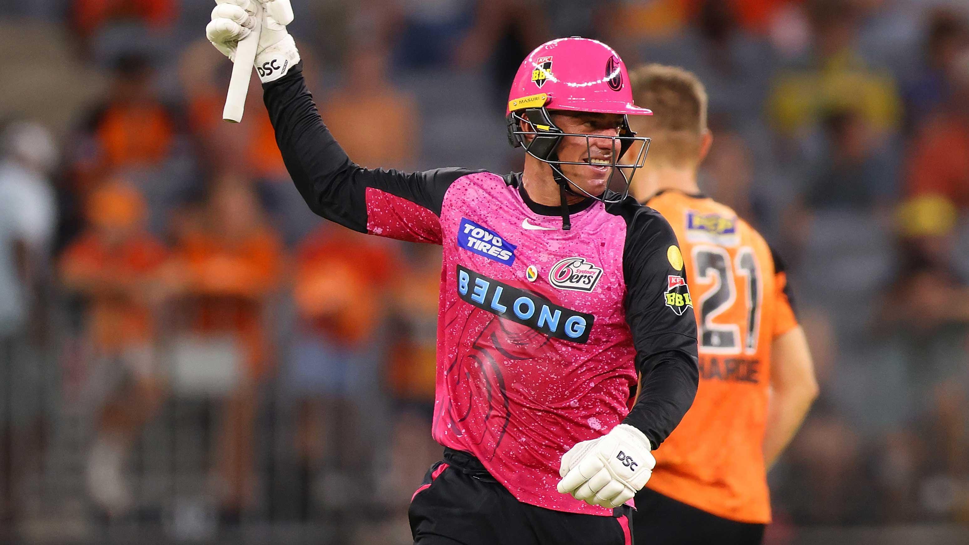 Henriques muscles Sixers over the line with whirlwind 47no