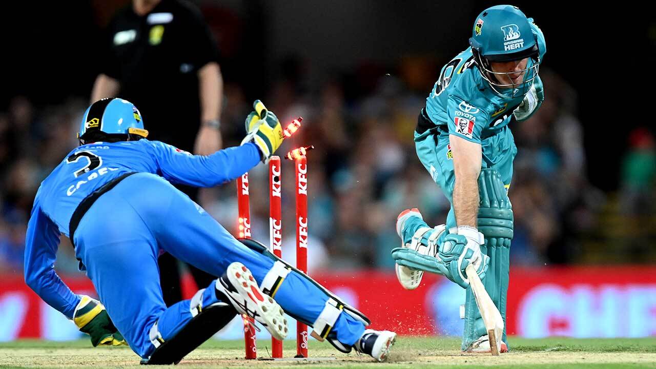 Peirson's lone hand in last-over BBL|10 thriller
