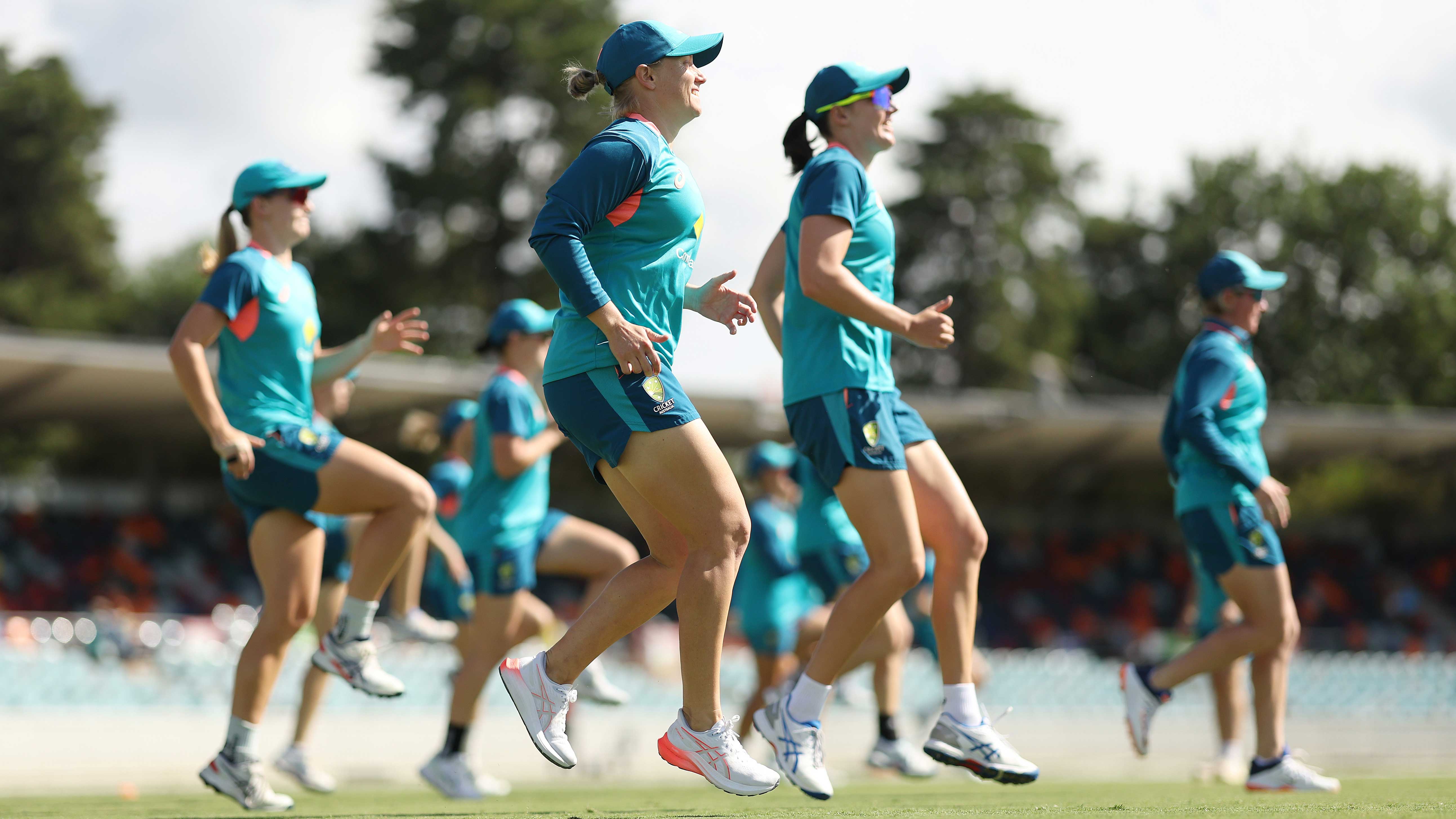 Healy named, Aussies bowl first in series opener against Proteas ...