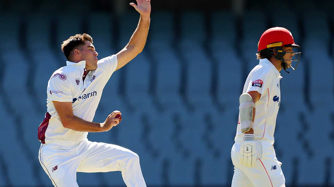 Wickets tumble in gripping Adelaide Oval Shield clash | cricket.com.au