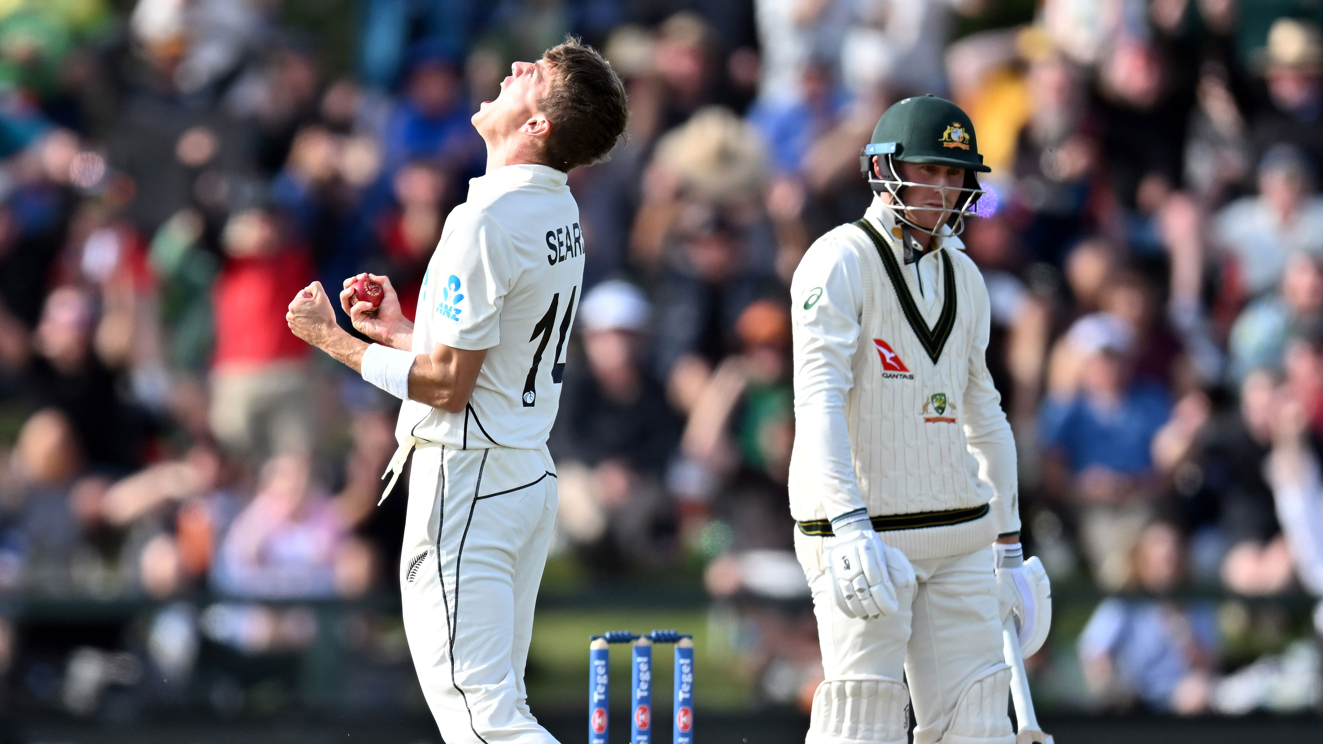 Head, Marsh steady after horror start to run chase | cricket.com.au