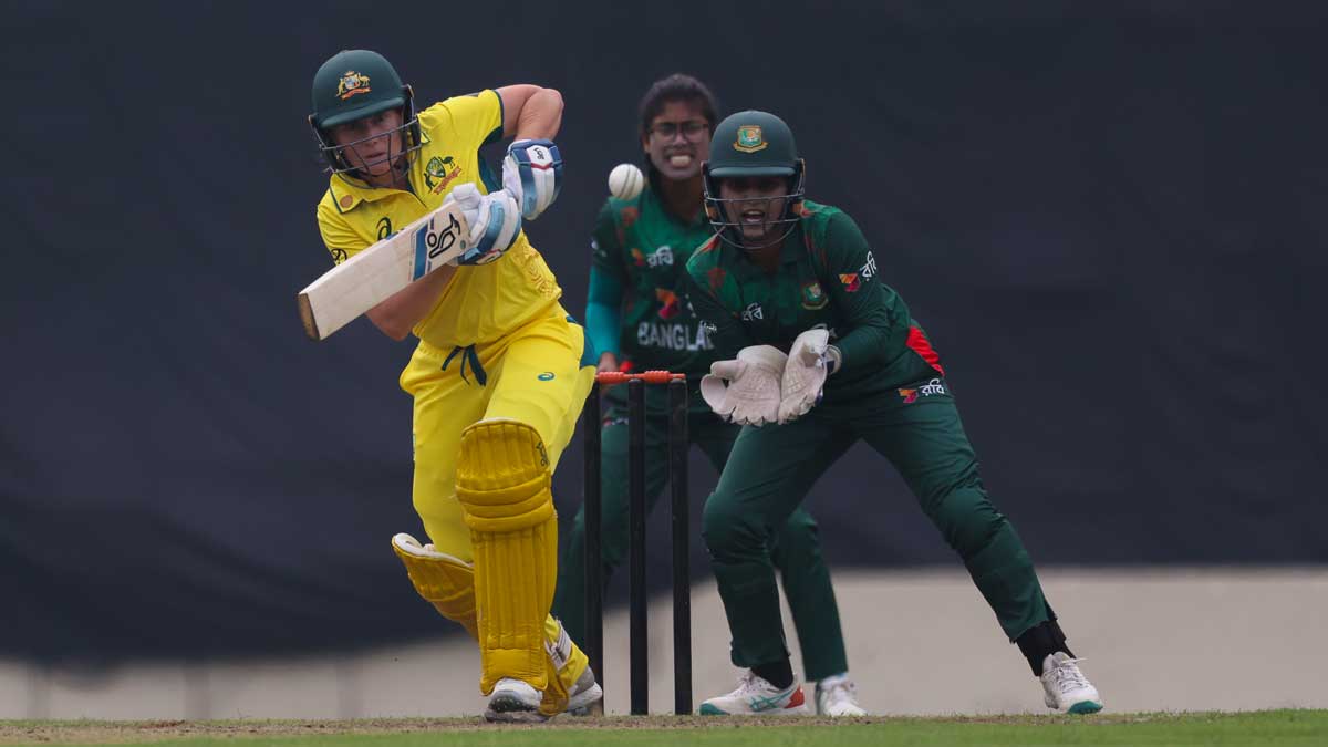 WATCH: Australia batting first in opening Bangladesh ODI | cricket.com.au