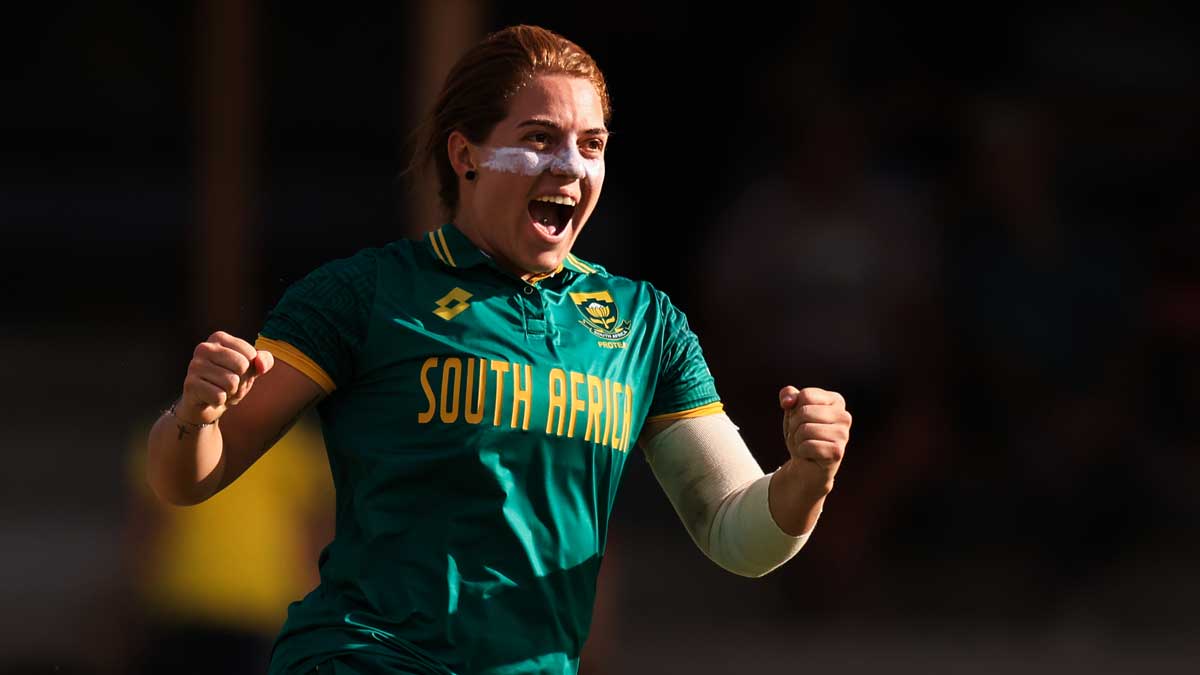 Laura Jolly - Journalist Profile - Intelligent Relations