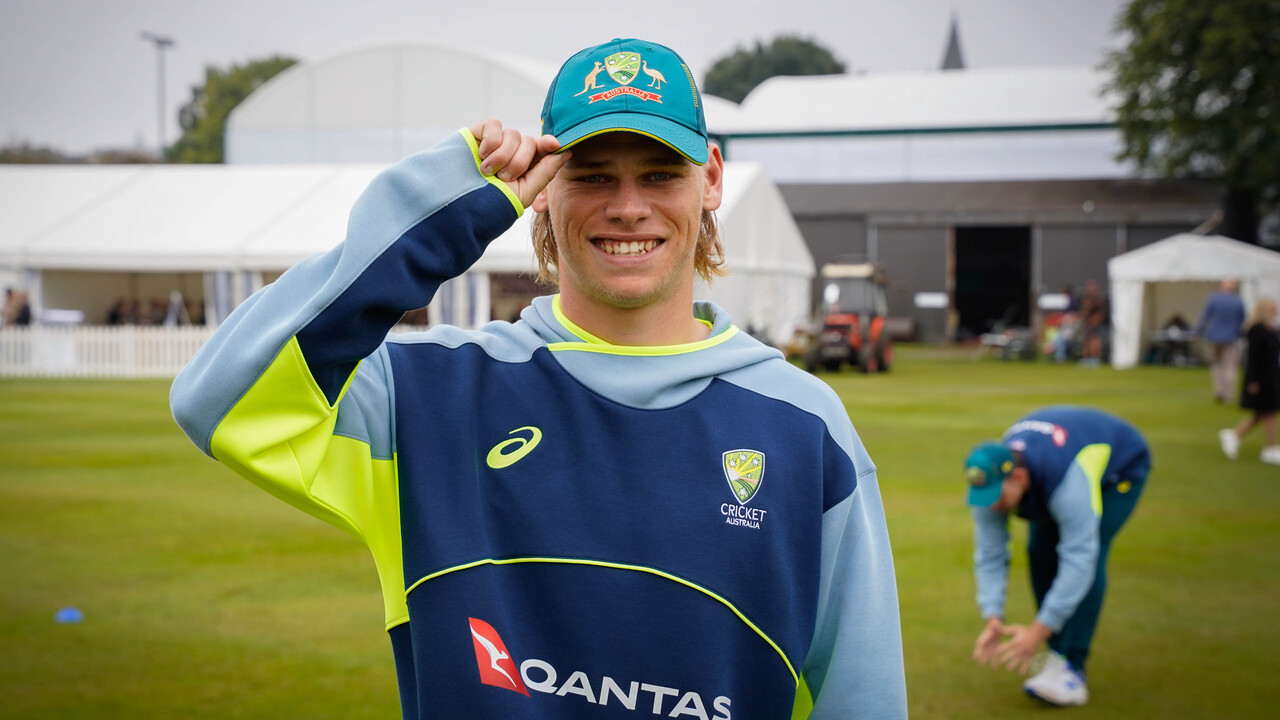 'I love Sos': Debutant Connolly takes Marsh's No.9