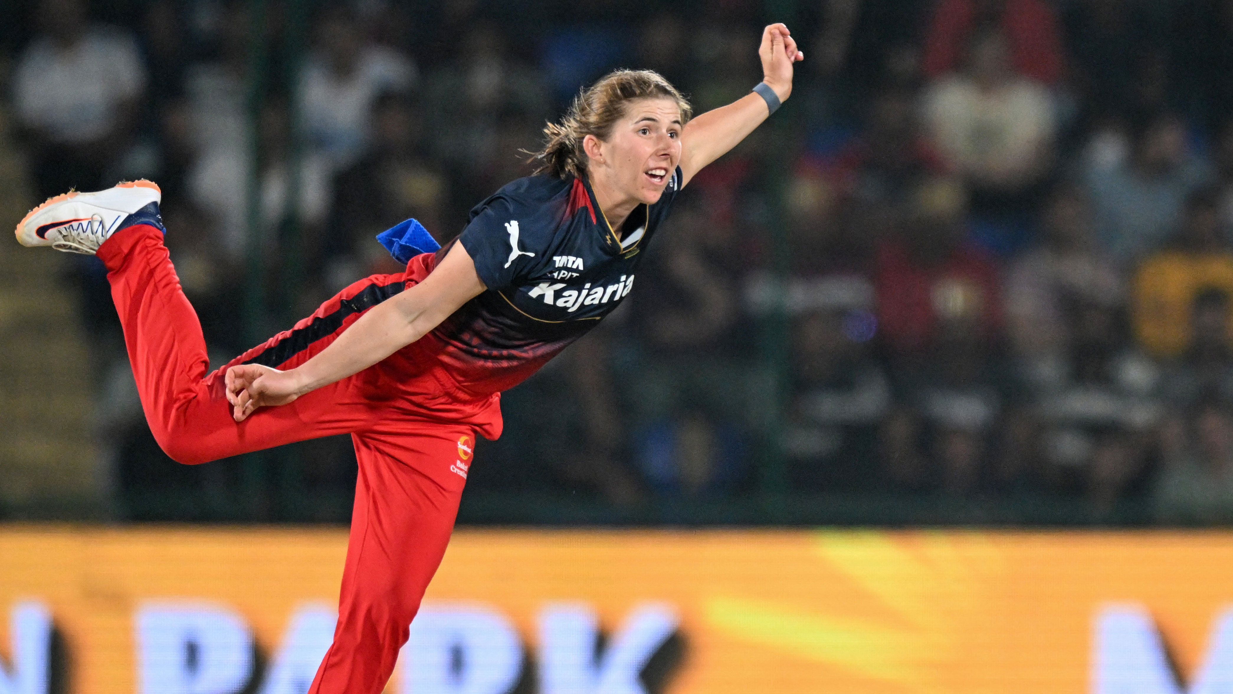 Wareham turns it around in RCB's defeat of Capitals | cricket.com.au