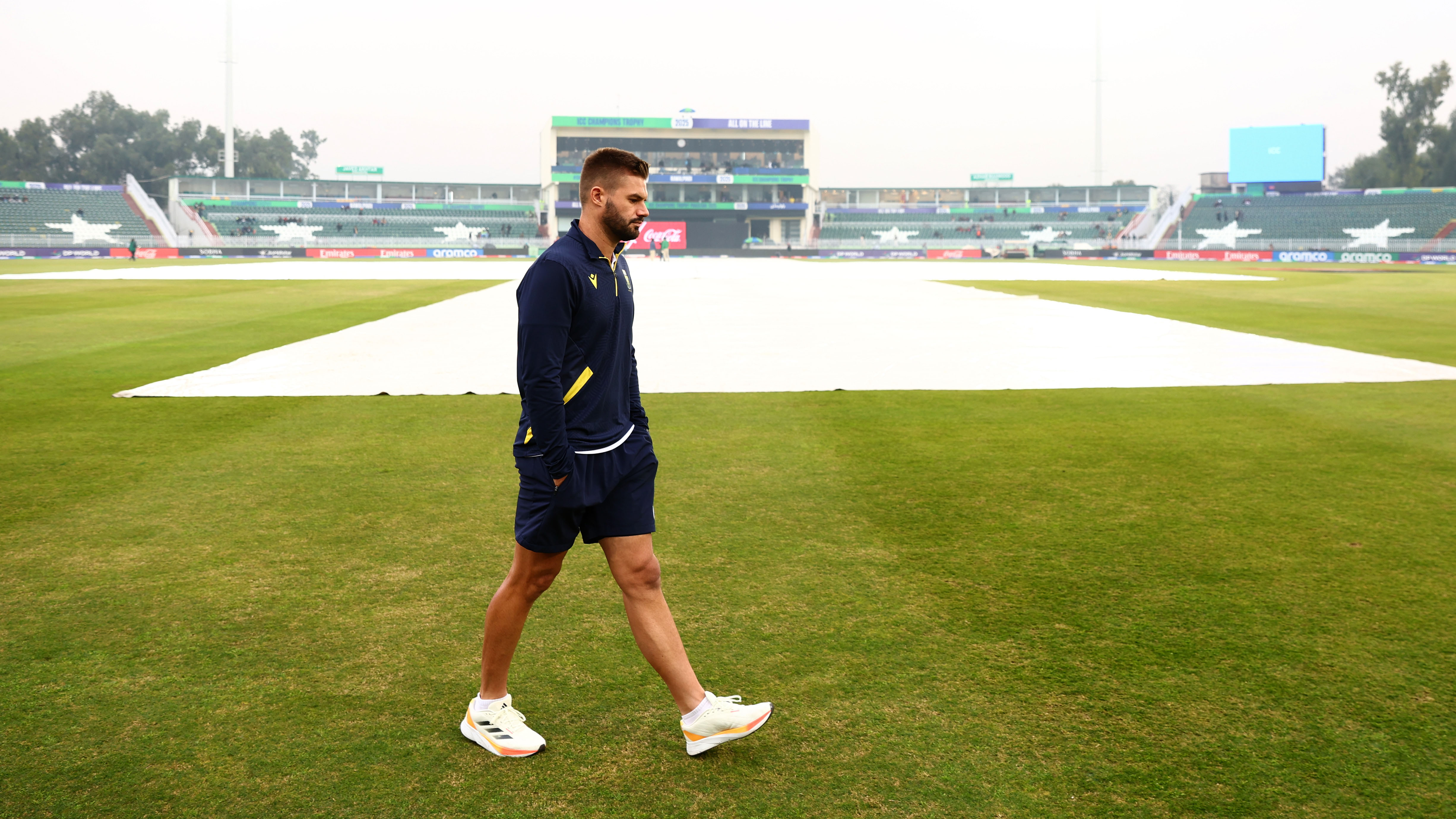 Australia, Proteas split points as high-stakes Afghan clash looms ...