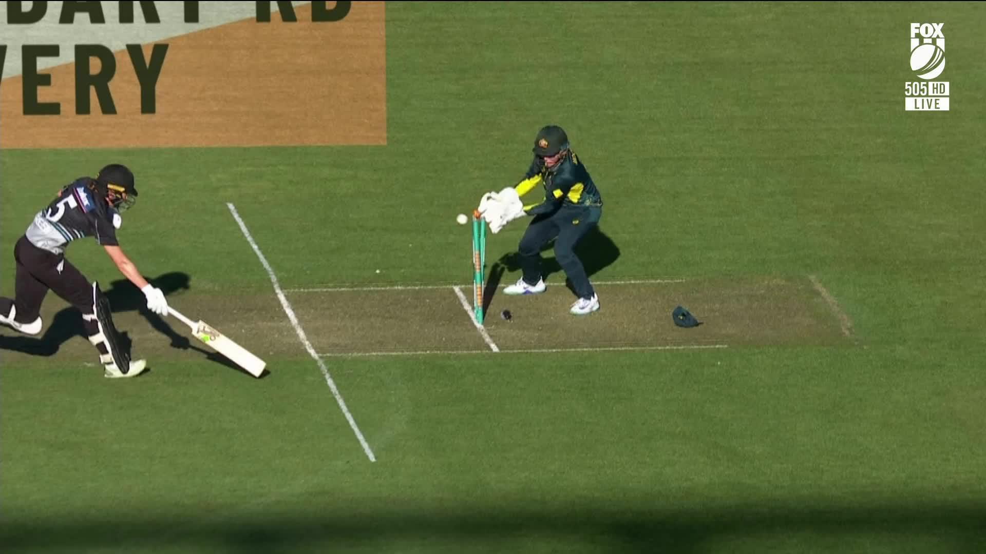 Bullet arm Wareham runs out red-hot Green from the deep