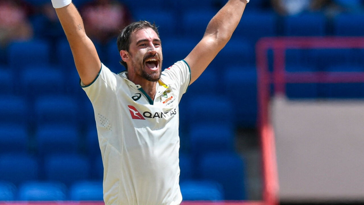 Sizzling Starc claims 400th, fastest five-for in Test history