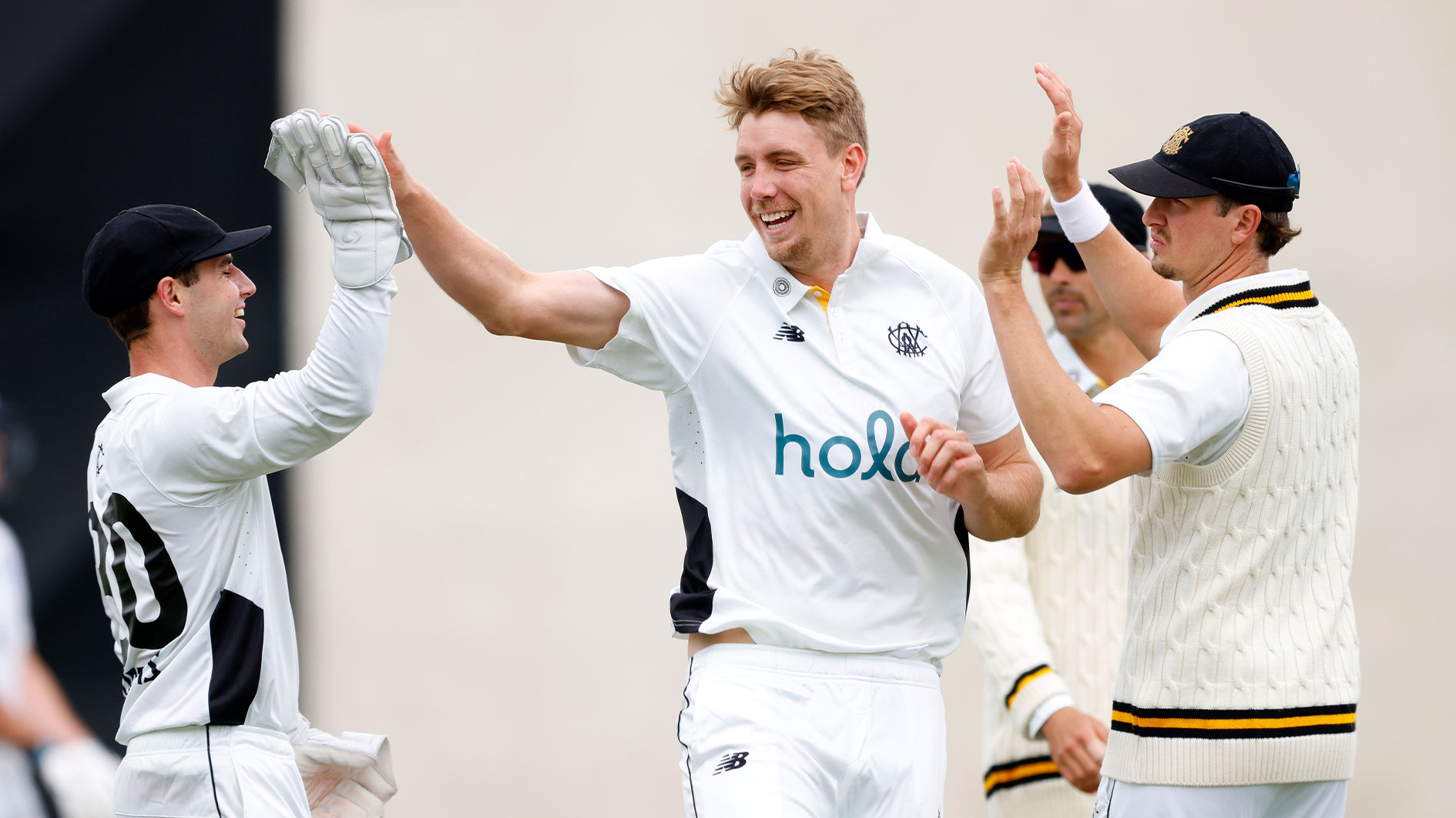 Green strikes second ball as Bancroft falls in bizarre fashion ...