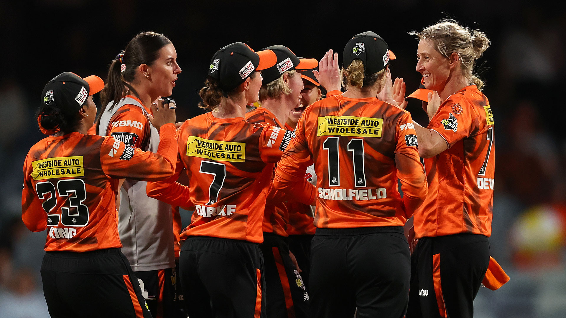 Devine masterclass inspires Scorchers to down Renegades | cricket.com.au