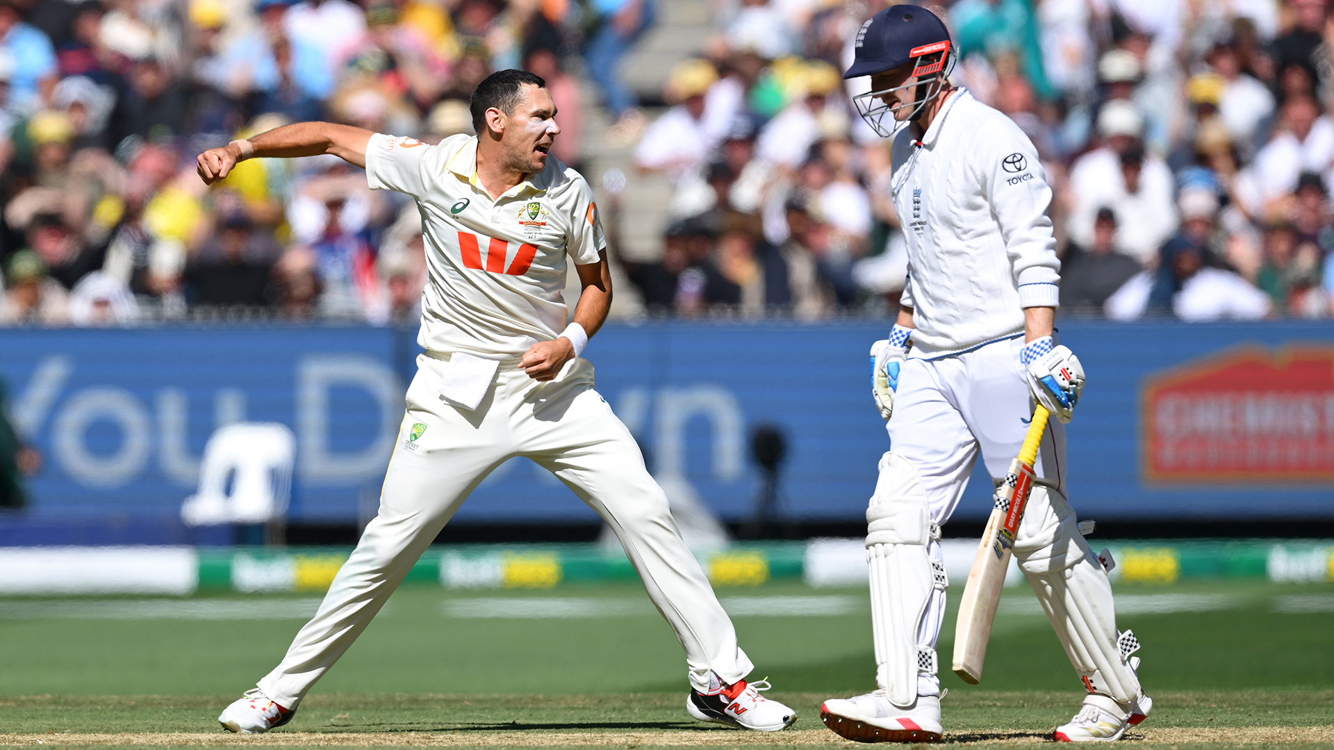 By the numbers: Mad-cap and memorable Melbourne day one | cricket.com.au