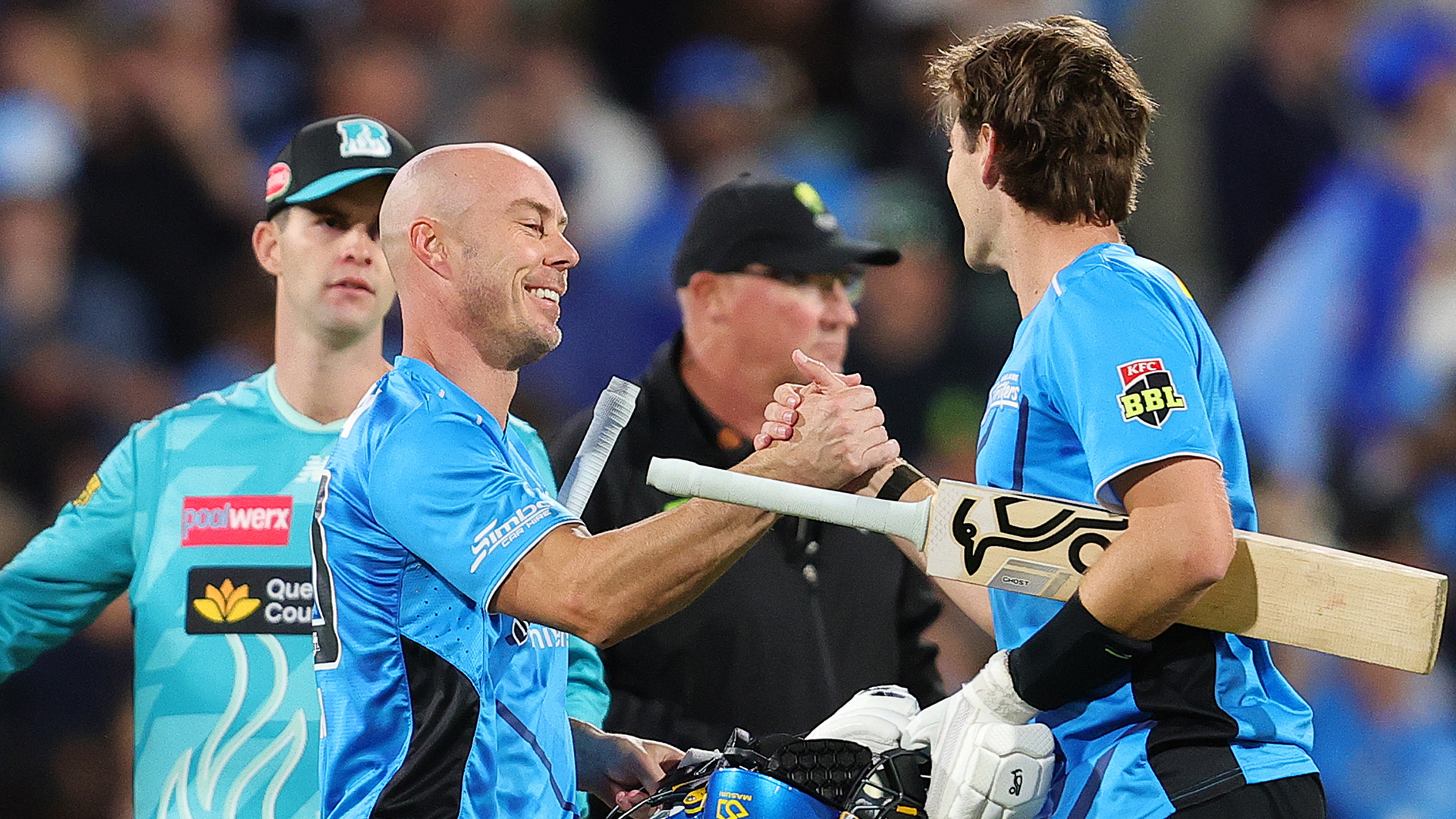 Lynn makes history as Strikers hammer Heat on New Year's Eve | cricket ...