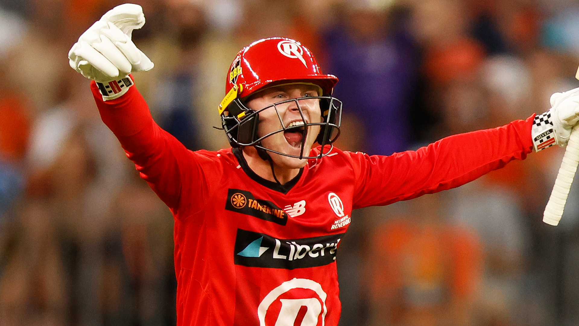 Full final over: Wonderkid Oliver Peake wins match with last-ball six