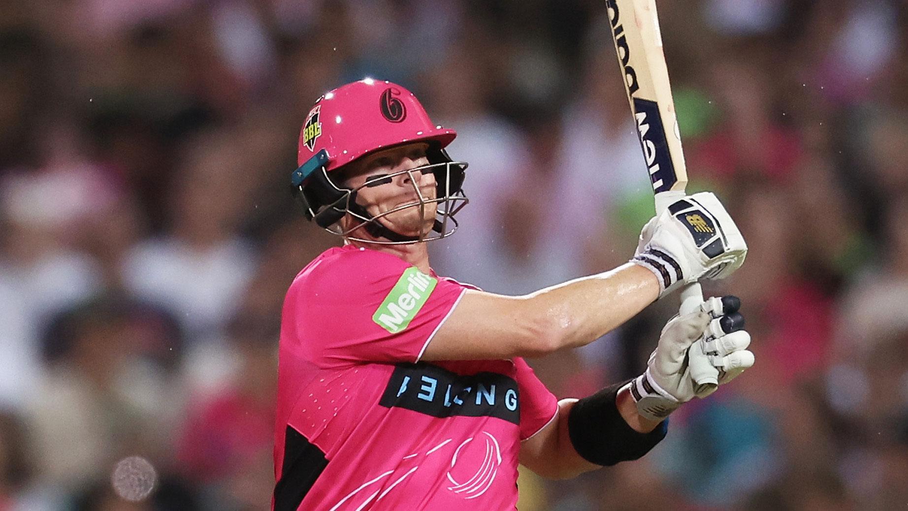 Smashing stuff! Smith smacks Hadley in record-breaking over