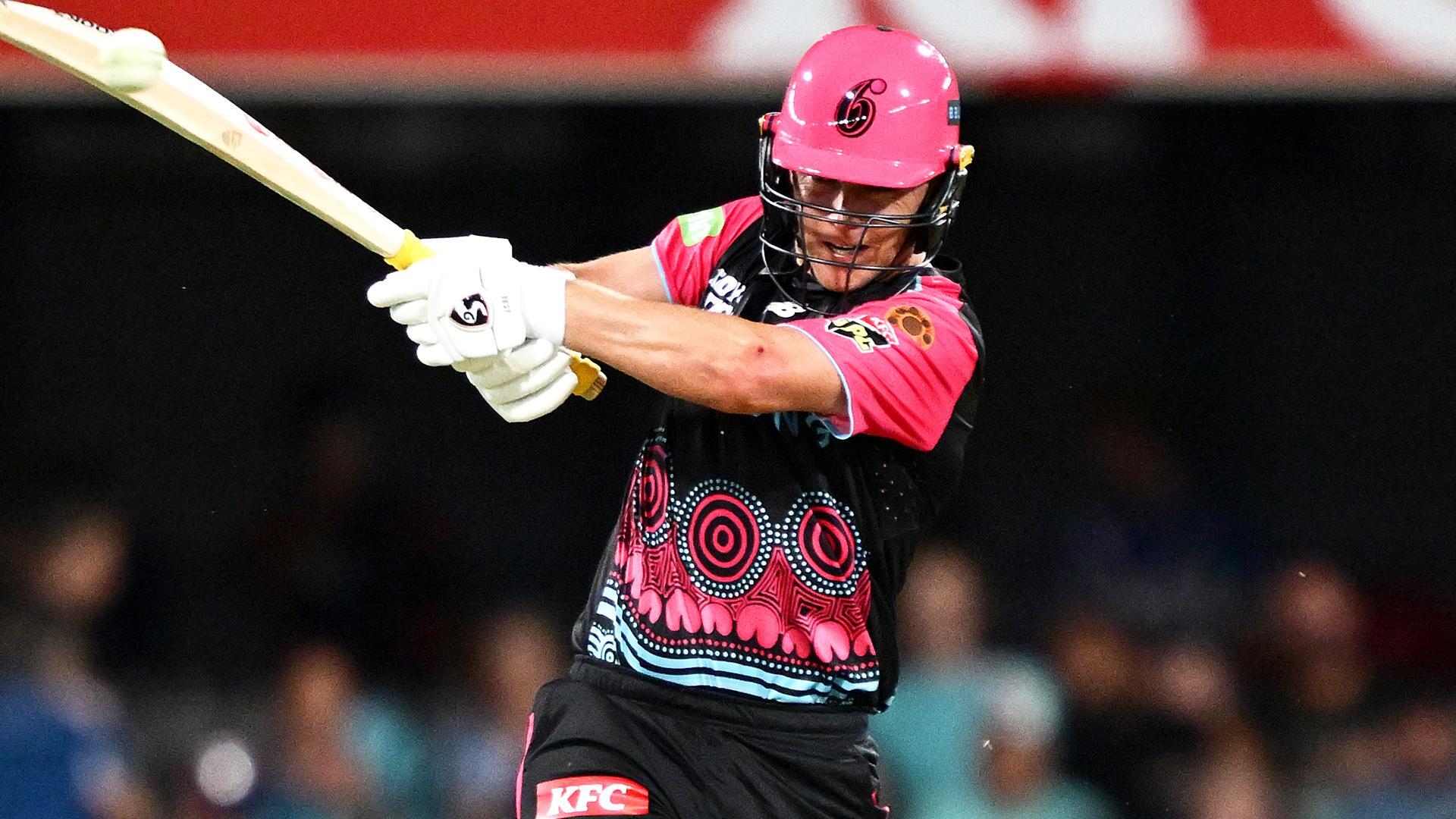 Curran's match-winning knock seals finals for Sixers